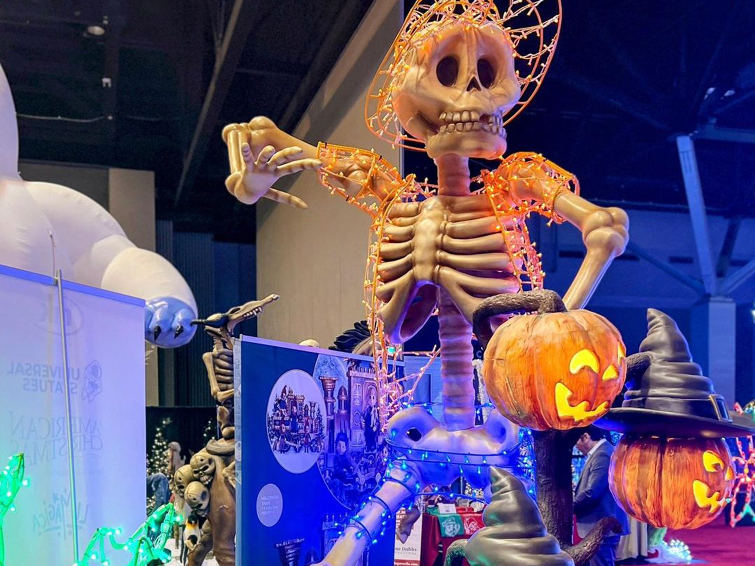 InliteFi Halloween | Universal Statues LLC