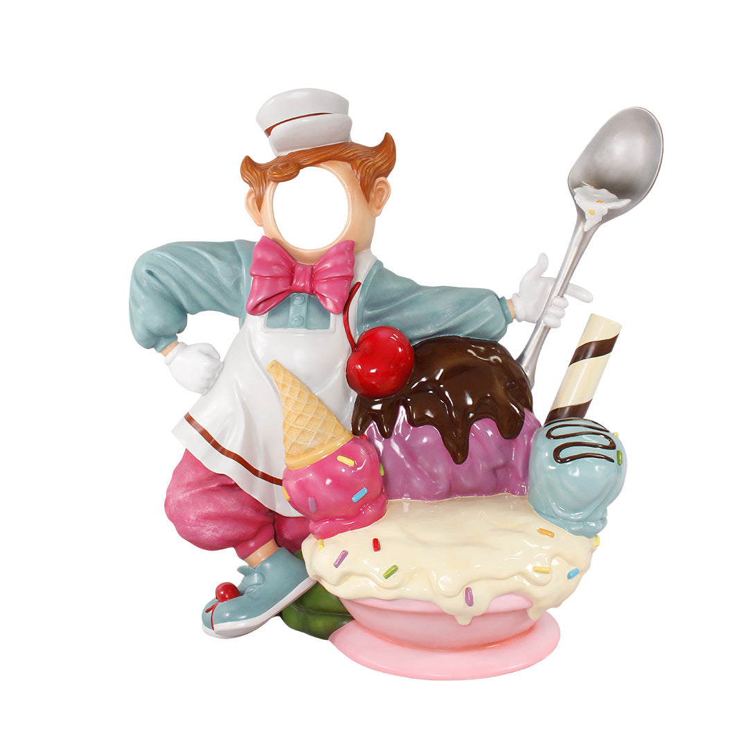 Icecream Man photo op - Christmas Interactive Statues – Universal ...